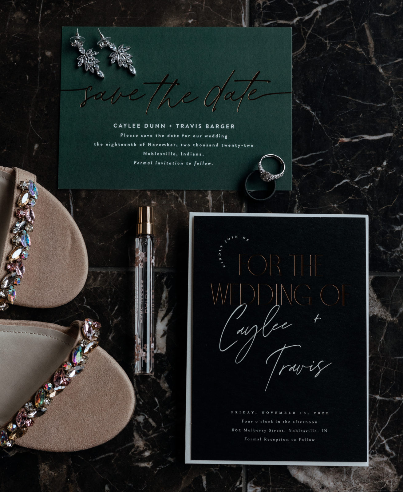 6 Things to Include In Your Wedding Detail Box - jenpalmerphoto.com